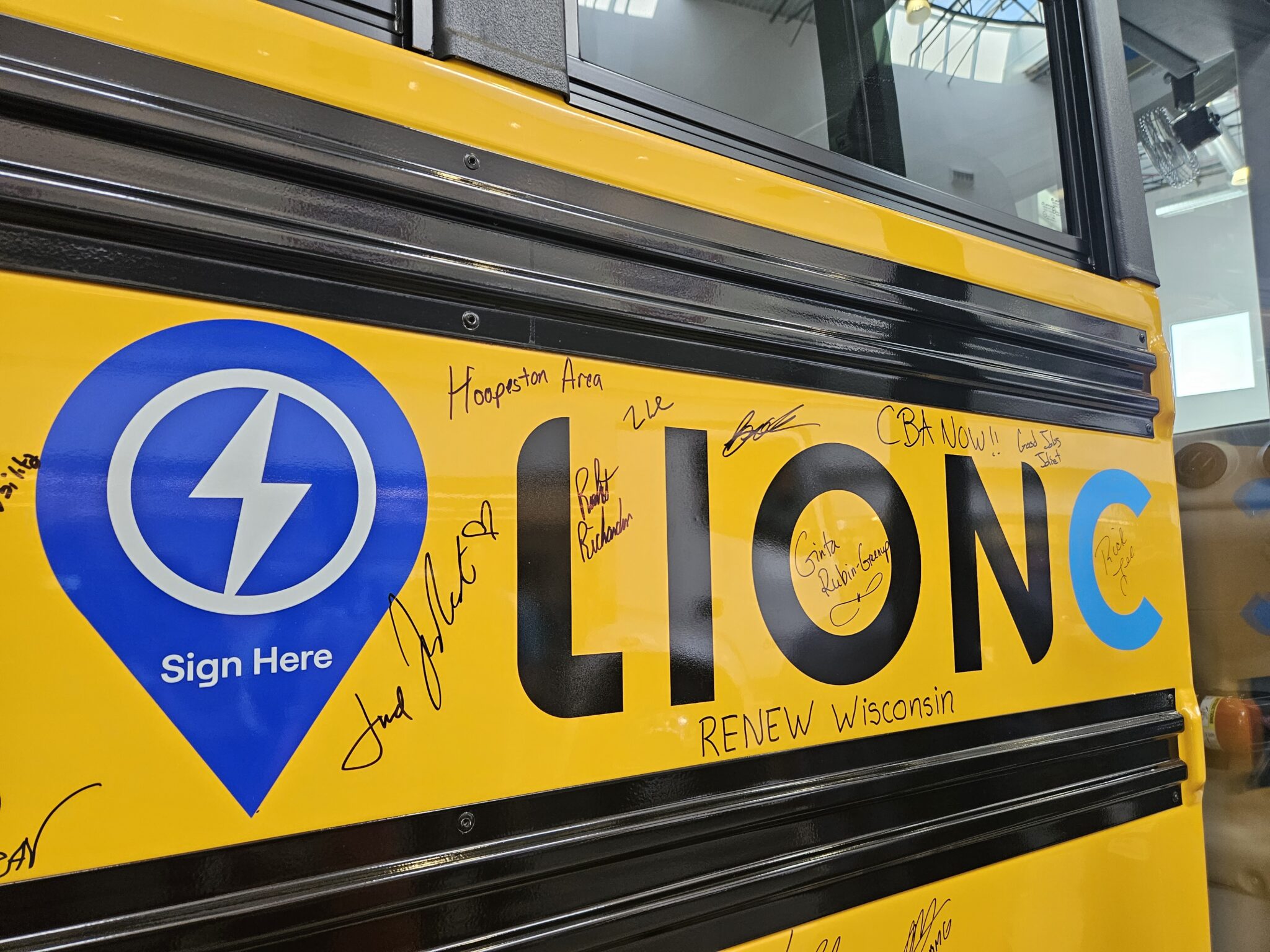 Electric School Buses – the Clean and Cost-Effective Transportation ...